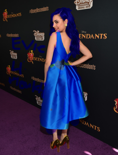 sofia Carson turn evie - ibisPaint