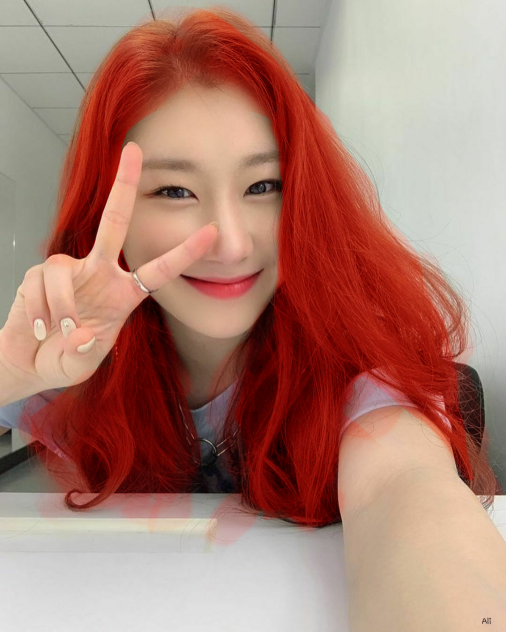 Chaeryeong or Rojo - ibisPaint